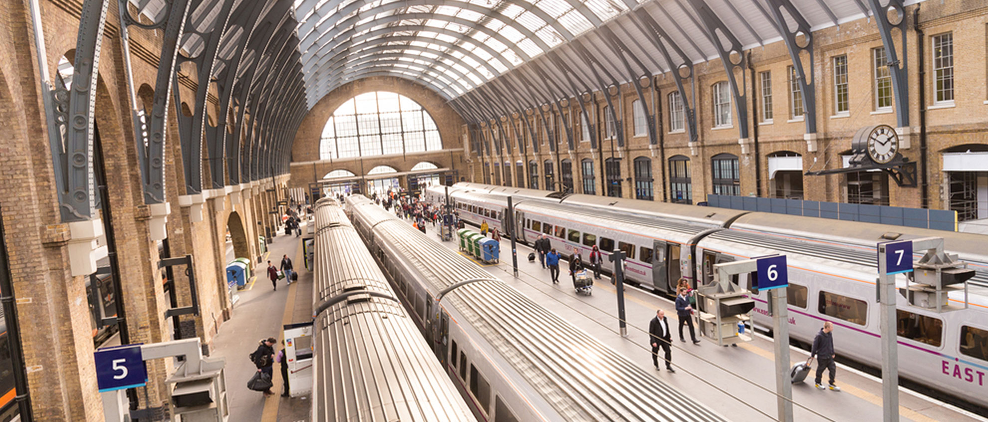 Manchester Victoria Station Car Hire | Incredible Low Prices | Enjoy Travel